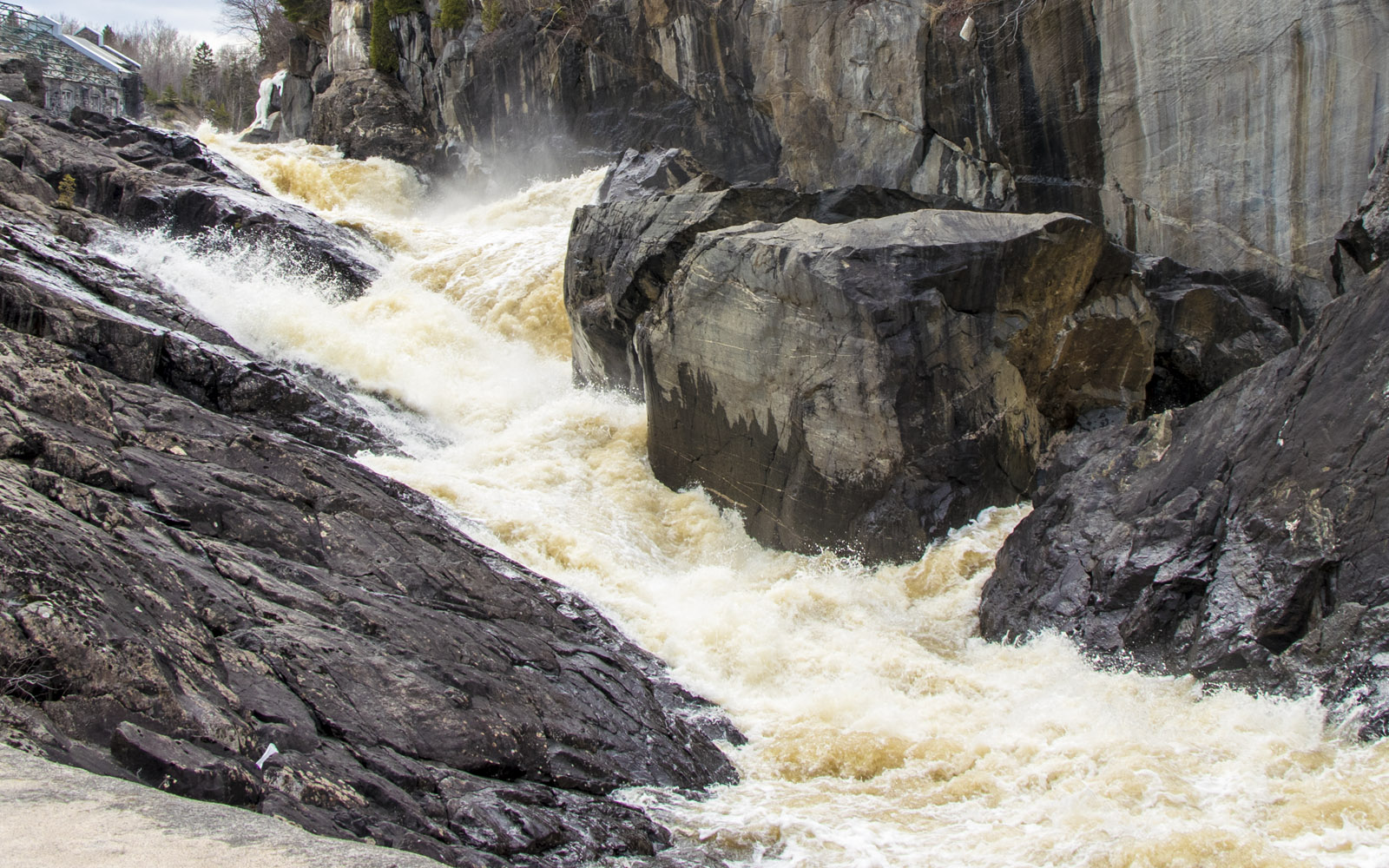 181_PulpMillWaterfall2 » I've Been Bit! Travel Blog